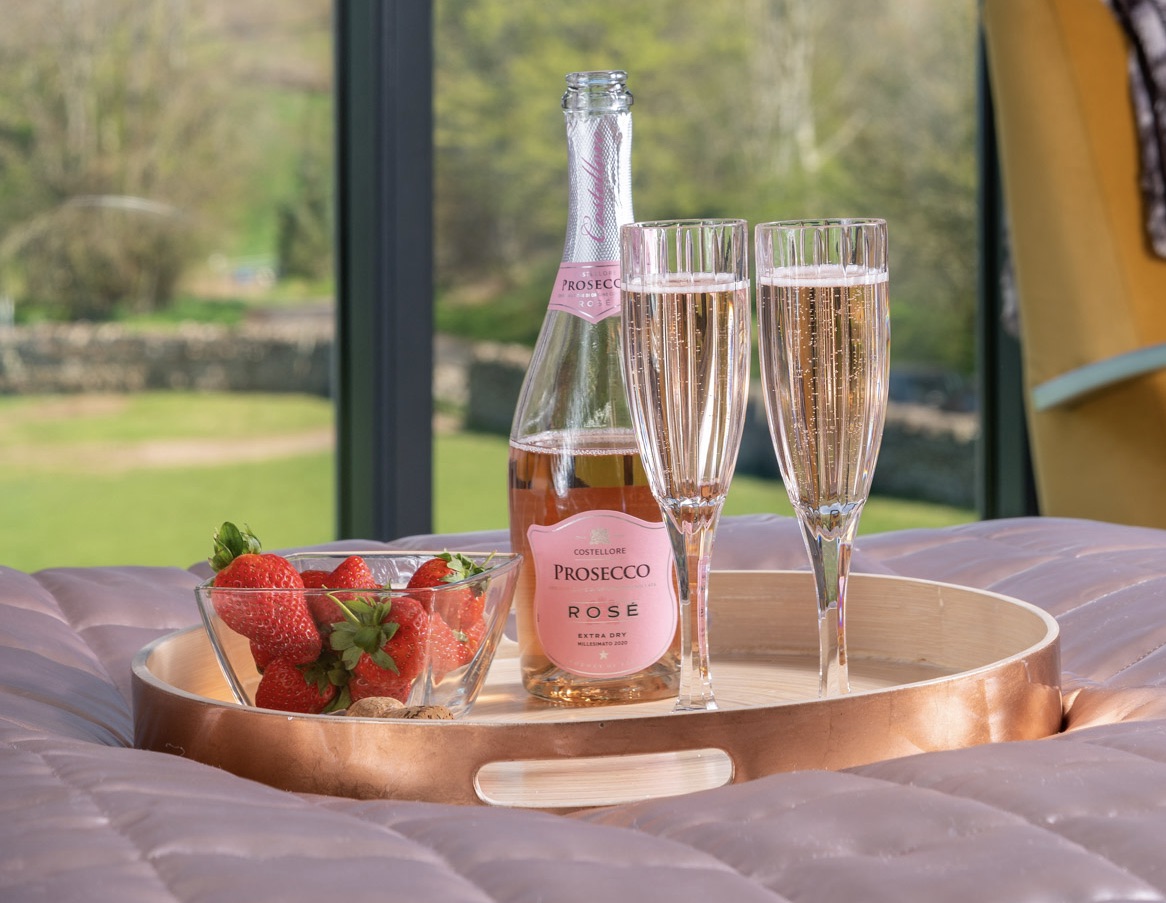 Late Offers at Dufton Barn Holidays